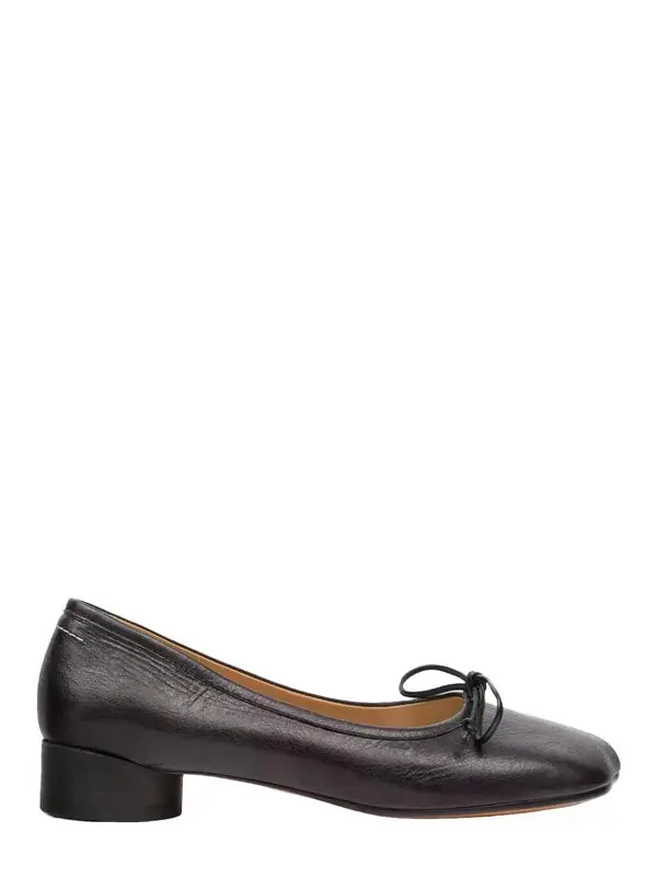 MAISON MARGIELA Leather Tie Detail Pumps - Black