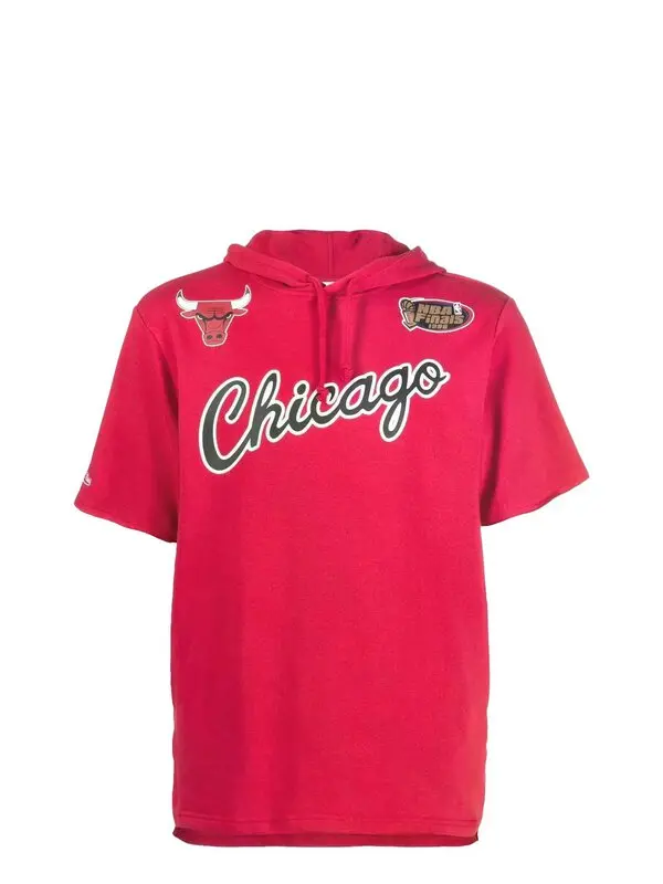 Mitchell & Ness Short Sleeve Hoodie With Chicago Graphic - Red