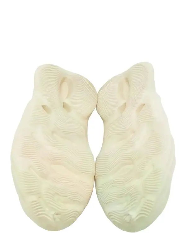 ADIDAS X YEEZY Rnnr Cut-out Shoes - Neutrals
