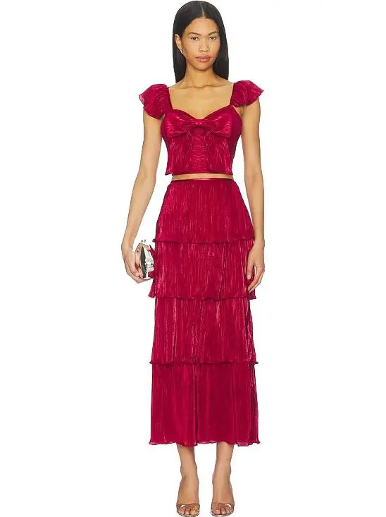 Saylor Everlee Set In . Also - Red