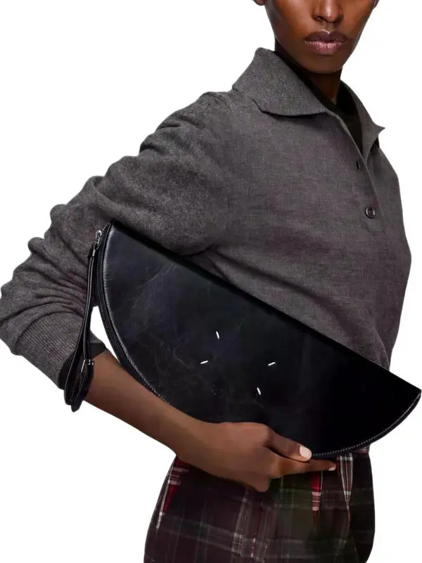 MAISON MARGIELA Half-moon Leather Clutch - Black