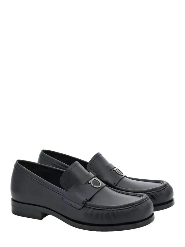 FERRAGAMO Gancini-plaque Leather Loafers - Black