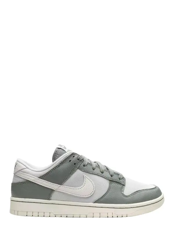 Nike Dunk Low Retro Prm Mica Green Sneakers - White