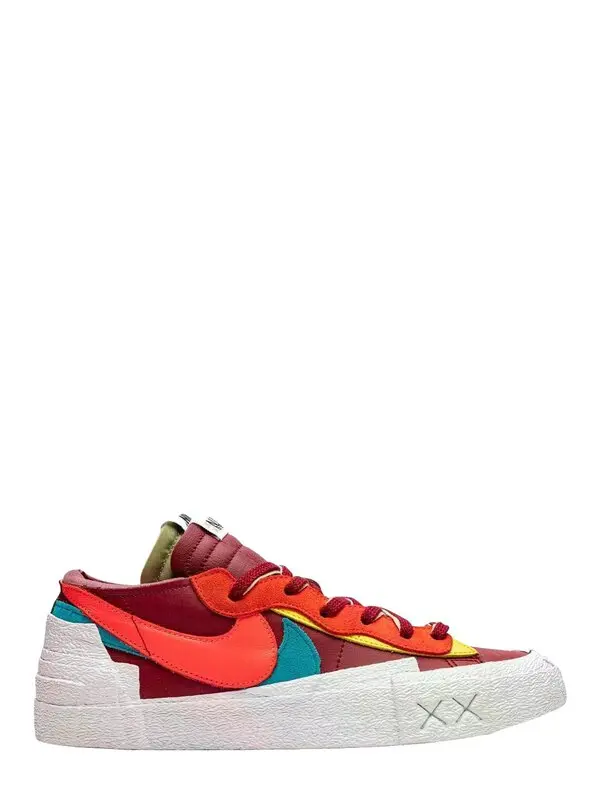 Nike X Kaws X Sacai Blazer Low Sneakers - Red