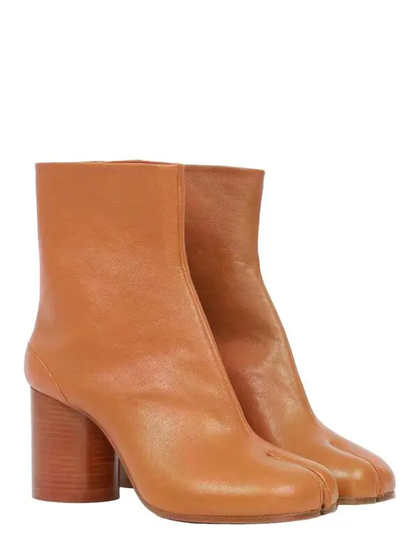 MAISON MARGIELA Tabi Boots - Neutrals