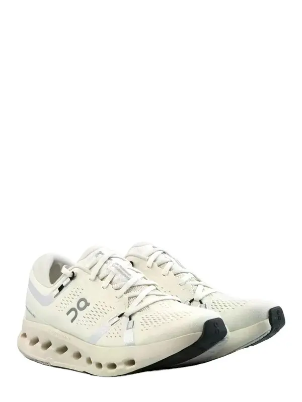 On Cloudsurfer 2 Trainers - Neutrals