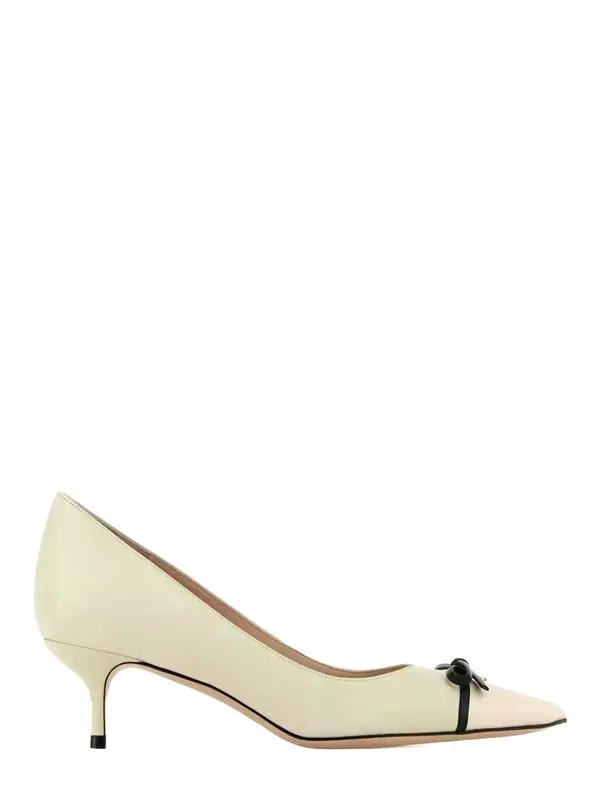 Valentino Garavani Bepointy Leather Pumps - Neutrals