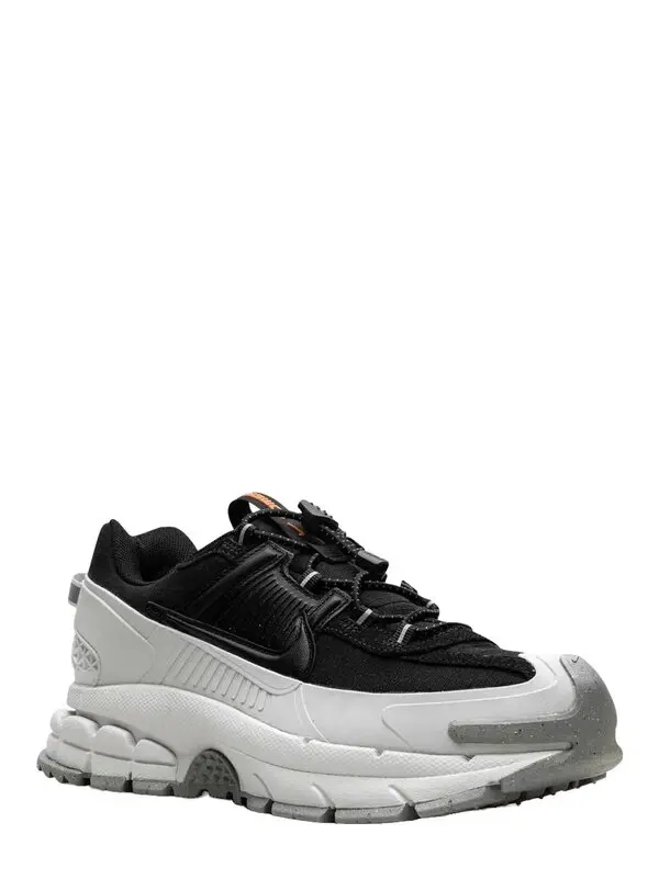 Nike Zoom Vomero 5 Roam /light Silver Sneakers - Black