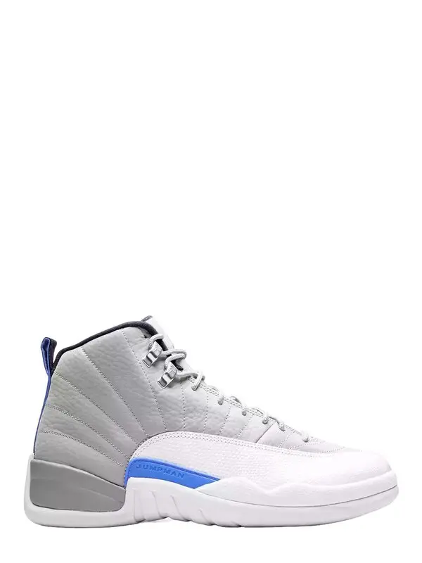 JORDAN Retro Unc Sneakers - Grey