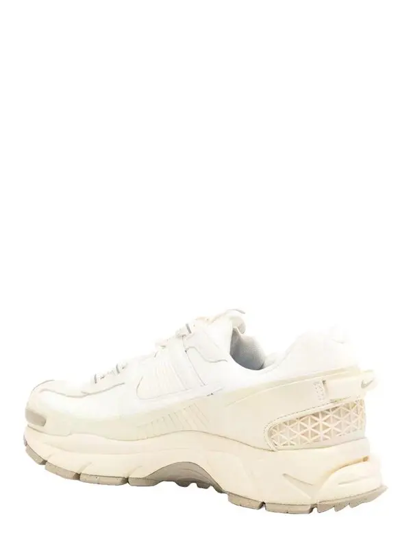 Nike Vomero Roam Sneakers - Neutrals