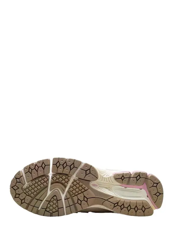 NEW BALANCE 1906r Pink Sugar Sneakers - Neutrals