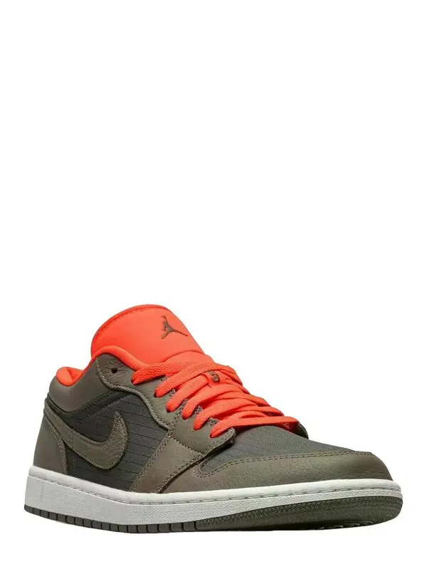 JORDAN 1 Low Se Sneakers - Green