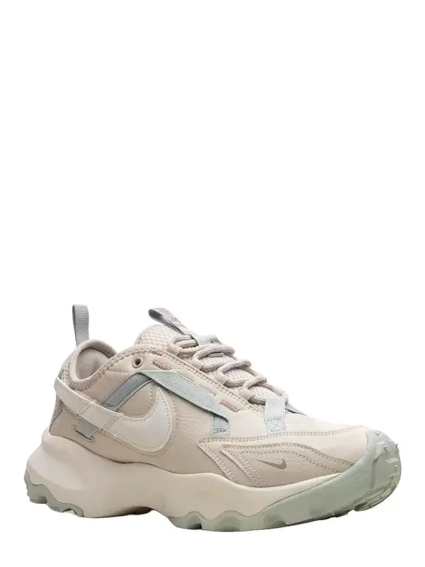 Nike Tc 7900 Light Orewood Brown Sneakers - Neutrals