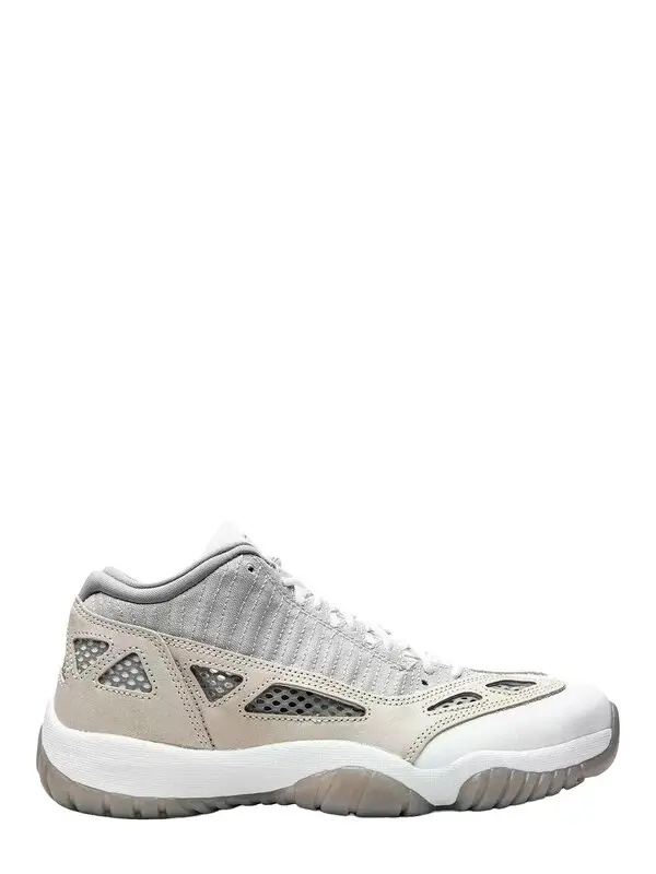 JORDAN Air Low Ie Sneakers - Neutrals