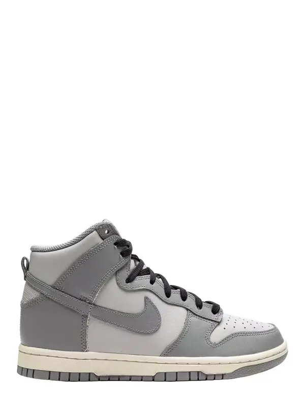 Nike Dunk High Aged Sneakers - Grey