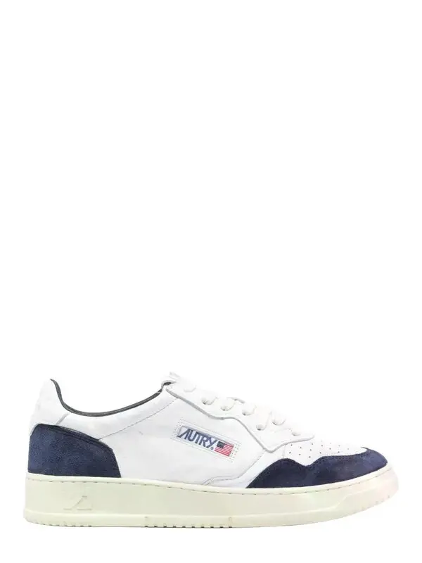 AUTRY Medalist Lace-up Leather Sneakers - White