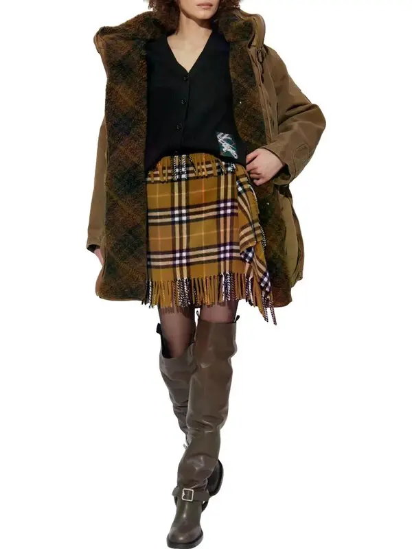Burberry V-neck Wool Cardigan With Appliqu - Black