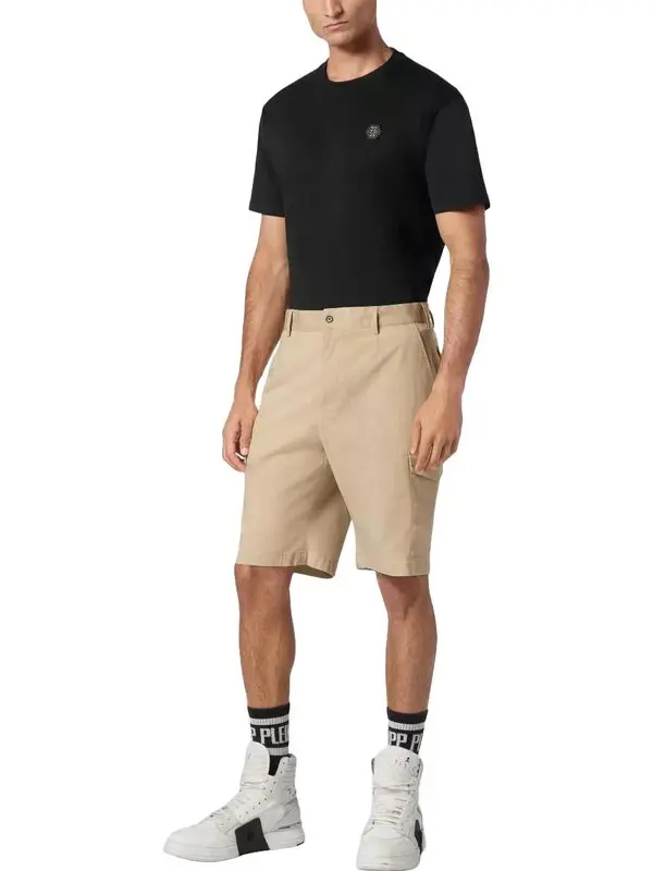 Philipp Plein Cargo Shorts With Logo Plaque - Neutrals