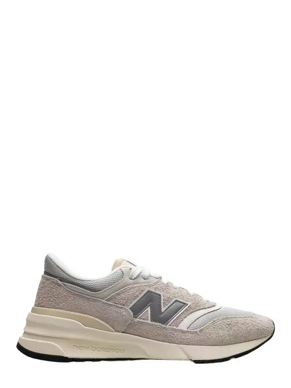 NEW BALANCE 997r Cream Sneakers - Neutrals