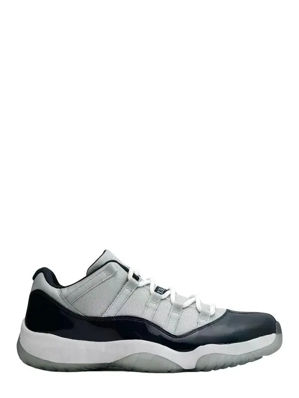 JORDAN 11 Retro Low Georgetown - Grey
