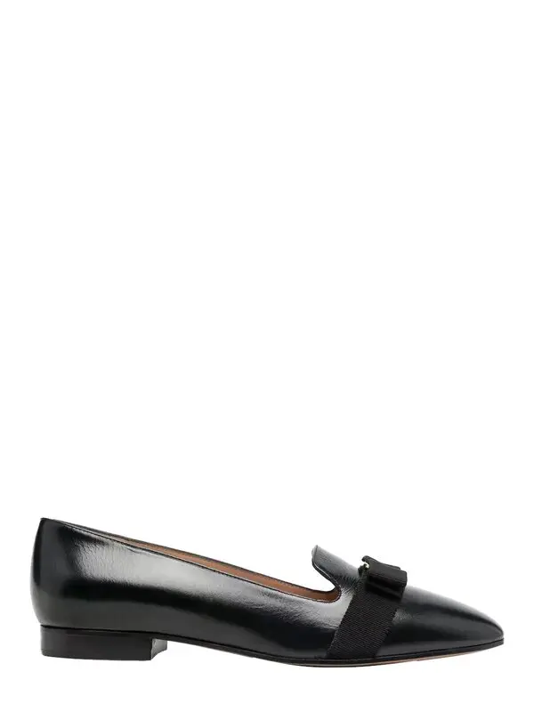 FERRAGAMO Calf Leather Loafers - Black
