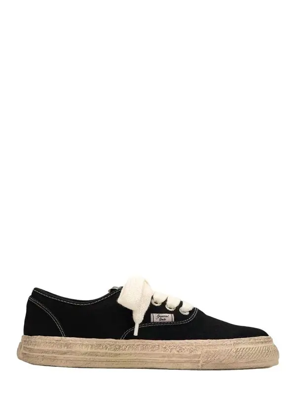 GENERAL SCALE. General Scale Canvas Low-top Sneakers - Black