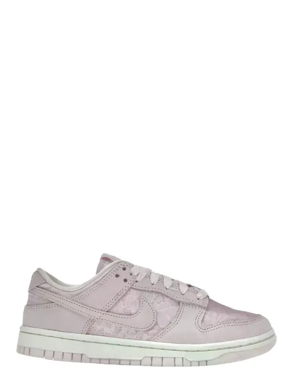 Nike Dunk Low Floral-lace Panelled Sneakers - Pink