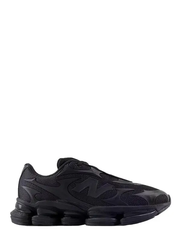NEW BALANCE 2000 Lace-up Sneakers - Black