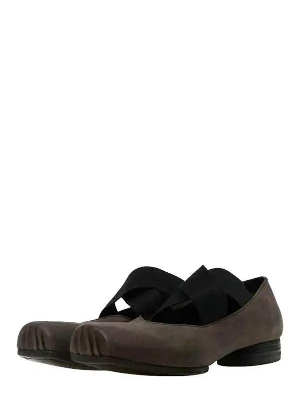 UMA WANG Leather Flats With Crisscross Straps - Brown