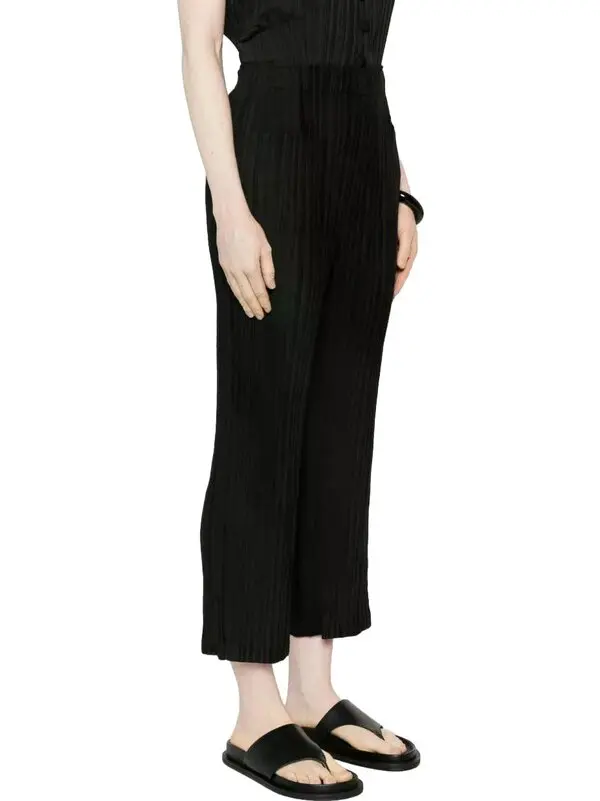 GONGDID DESIGN Plissé Cropped Trousers - Black