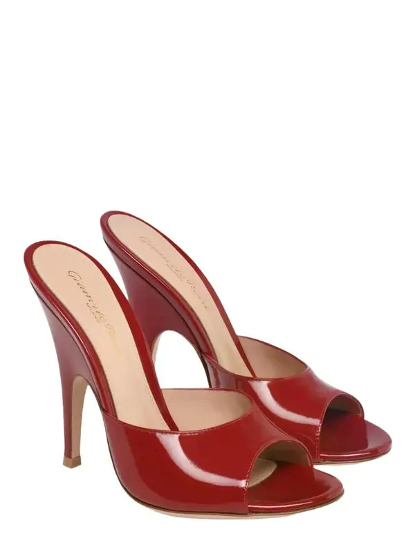GIANVITO ROSSI Sofia Mules - Red