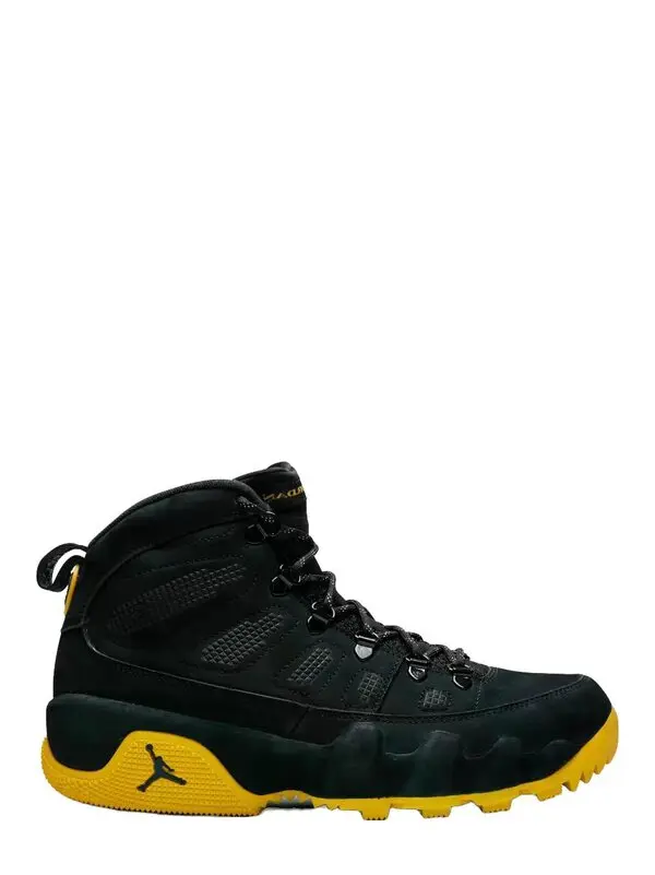 JORDAN Ir 9 Retro Sneakers - Black