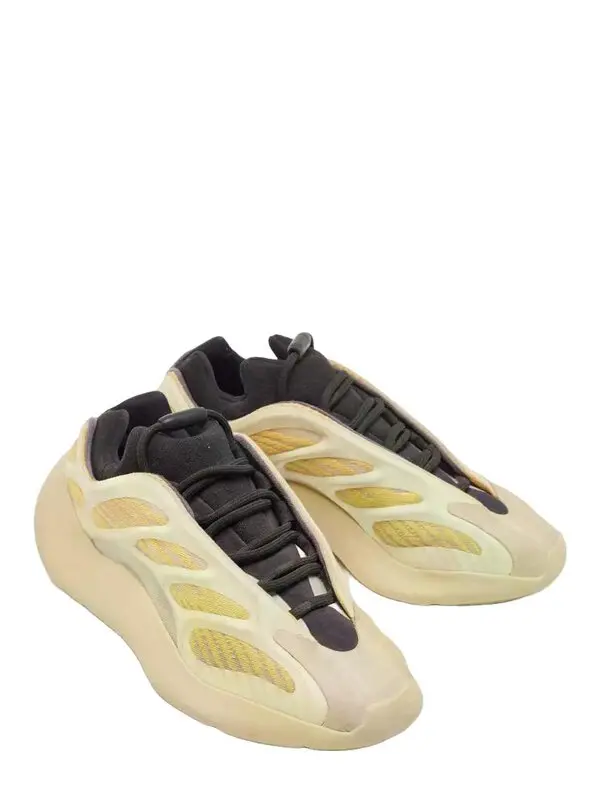 ADIDAS X YEEZY Pre-owned Safflower Sneakers - Neutrals