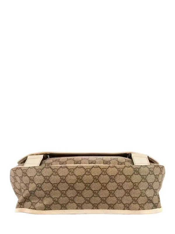 Gucci Gg Supreme Shoulder Bag - Neutrals