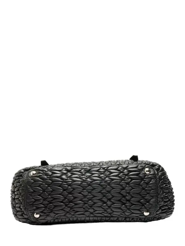 Miu Miu 2000-2010s Matelasse Handbag - Black