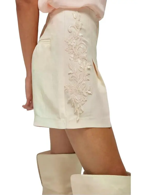 BLUGIRL Floral Embroidered High-waisted Shorts - Neutrals
