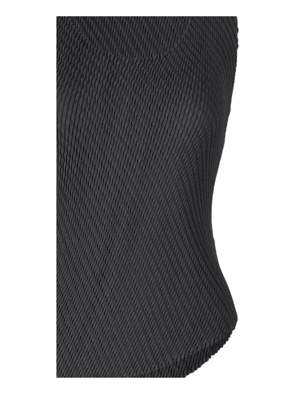 Issey Miyake Pleated Asymmetric Top - Black