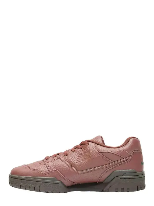 NEW BALANCE 550 Sneakers - Brown
