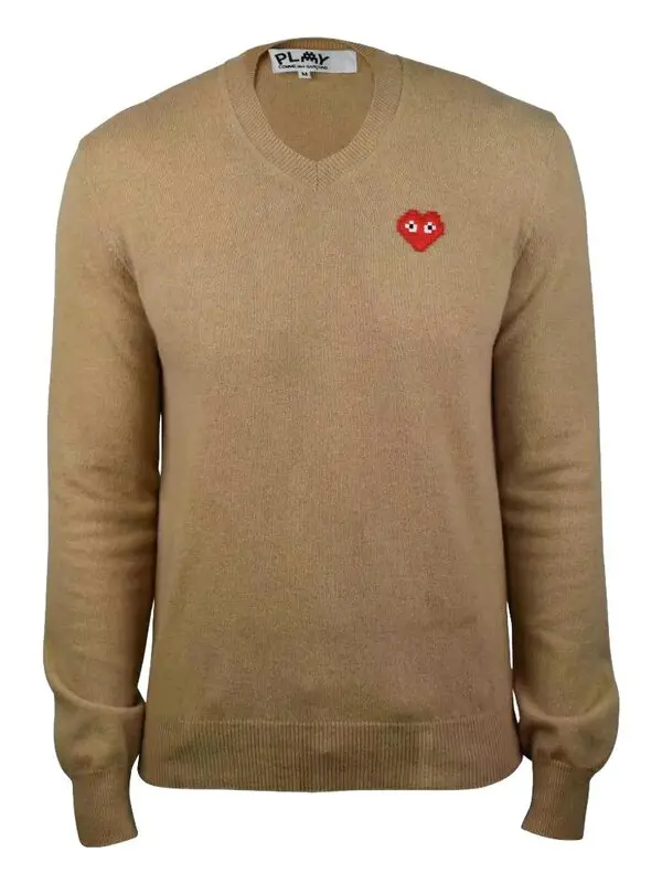 Play Comme Des Garcon Heart V-neck Sweater - Neutrals