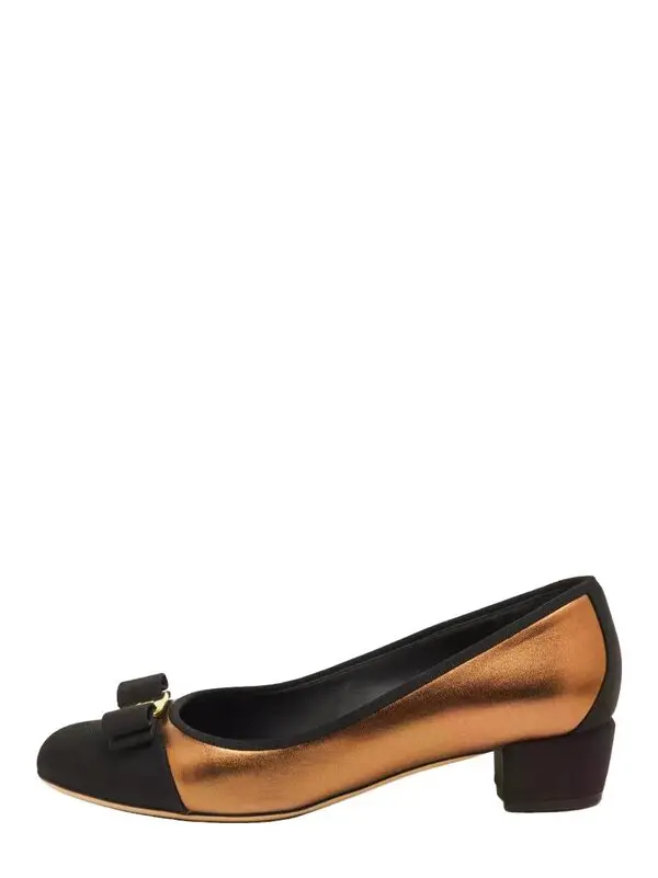 FERRAGAMO Vara Bow Pumps - Brown