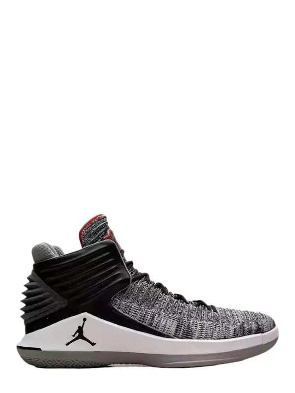 JORDAN Air Xxxii Sneakers - Grey
