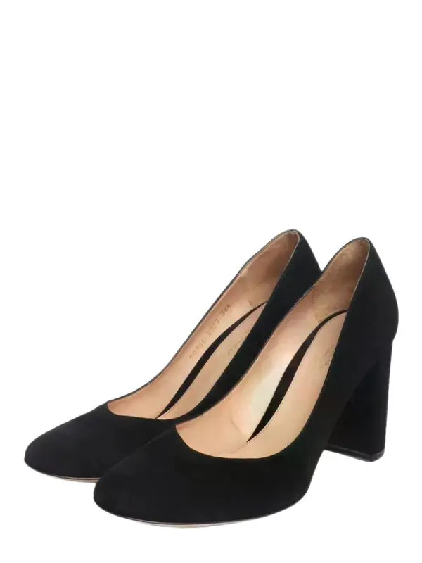 GIANVITO ROSSI Suede Round Toe Block Heel Pumps - Black