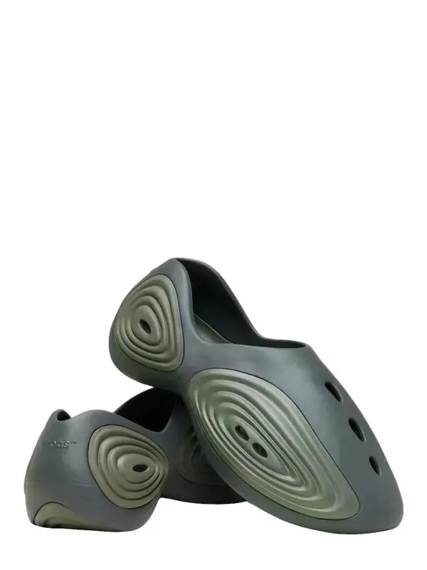 CROCS Ripple Perforated Clogs - Grey