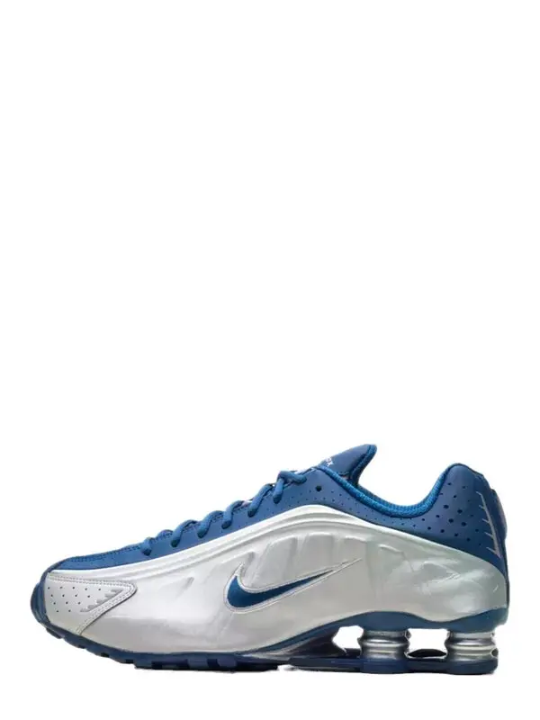 Nike Shox R4 Low-top Sneakers - Blue