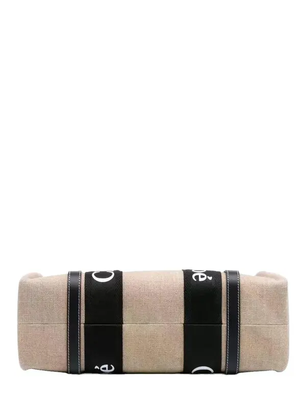 Chloé 2022 Medium Canvas Woody Tote Bag - Neutrals