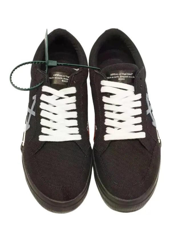 Off-White Vulcanised Lace-up Sneakers - Black