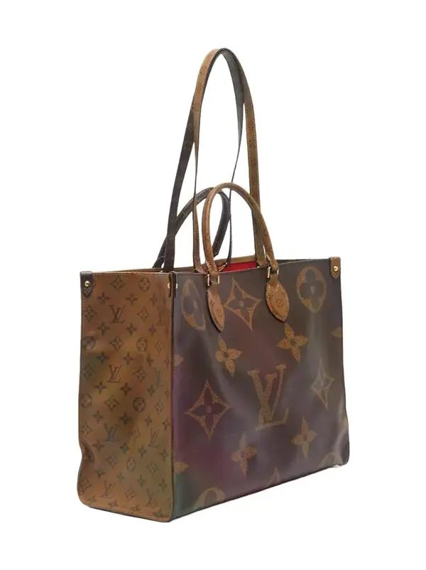 LOUIS VUITTON Monogram Giant Reverse Onthego Tote - Brown