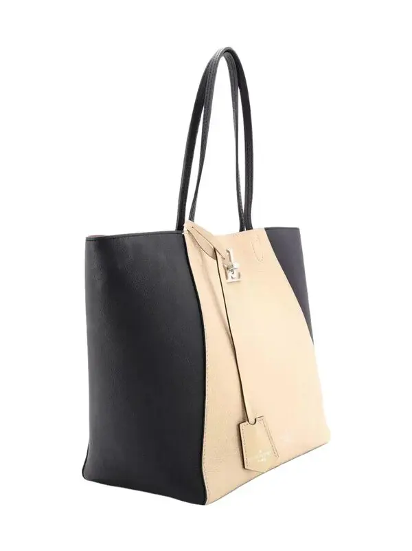 LOUIS VUITTON Locky Bb Monogram Vernis Leather Bag - Black