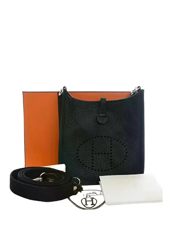 Hermès Clemence Evelyne 16 Amazone Crossbody Bag - Black