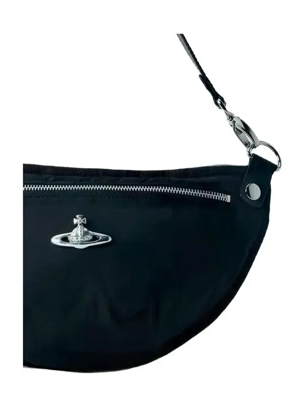VIVIENNE WESTWOOD Orb Plaque Shoulder Bag - Black